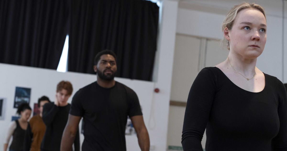 Falling Falling Falling Falling | London academy of music & dramatic art